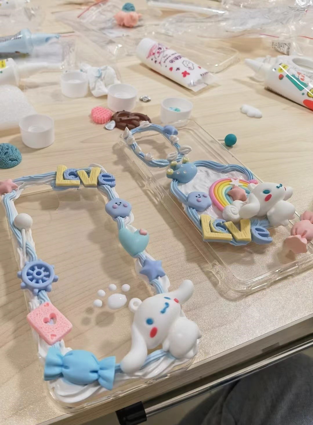 巧手匠心生命科学学院“一站式”学生社区手机壳DIY活动受好评 - 湖北大学 - 一站式云平台